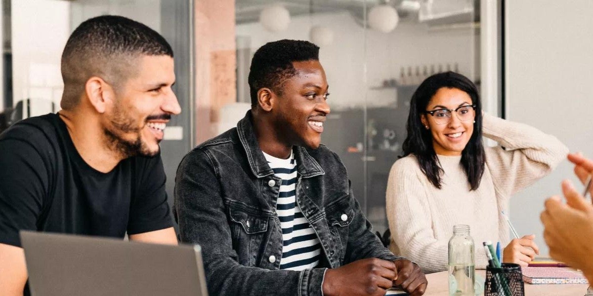 8 internal communications tips to help you stay in touch with your team ...